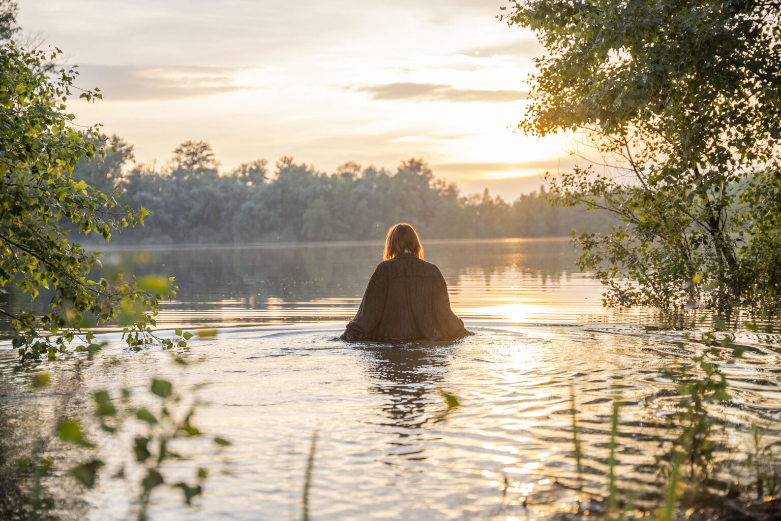#0009 Leather Pants - wetlook pool